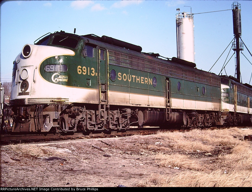 Southern Railway E8A 6913 - 6909